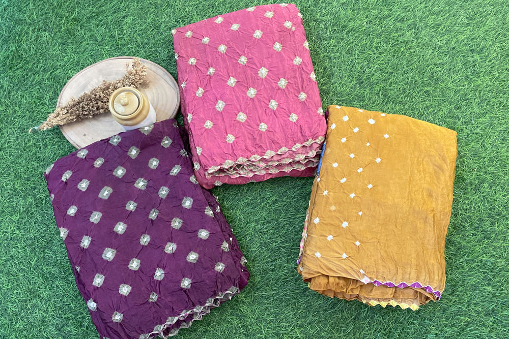 Saarang Sarees- Saarang Sarees- Kolkata